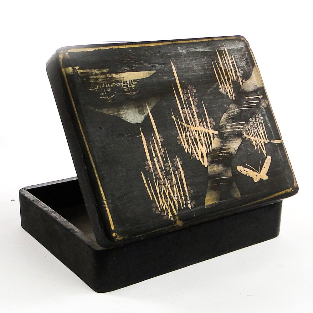 Japanese Lacquerware Box, 1920s for sale at Pamono