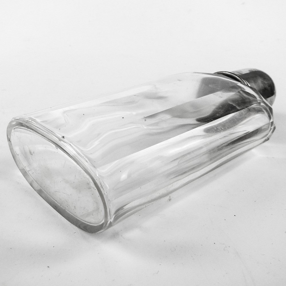 Art Deco French Crystal Flask, 1930s for sale at Pamono