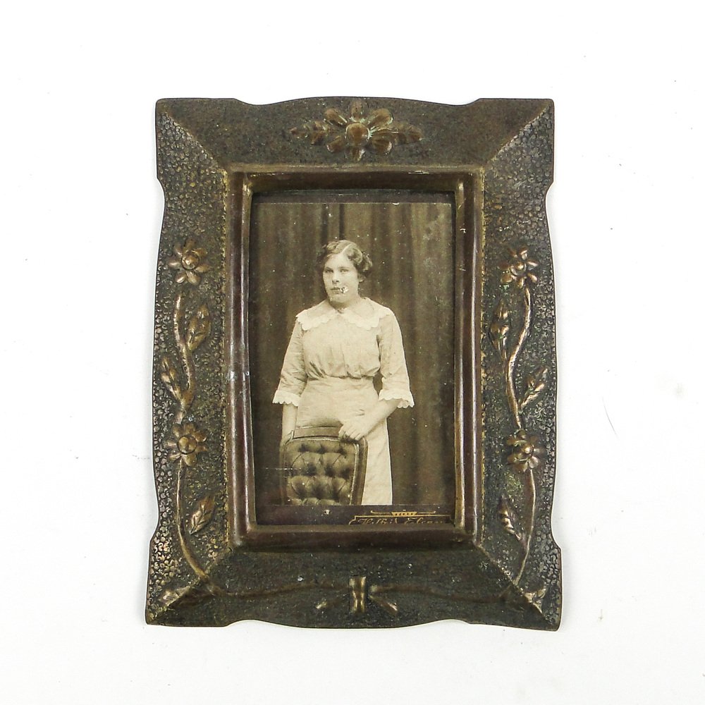 French Art Nouveau Frame, 1890s for sale at Pamono