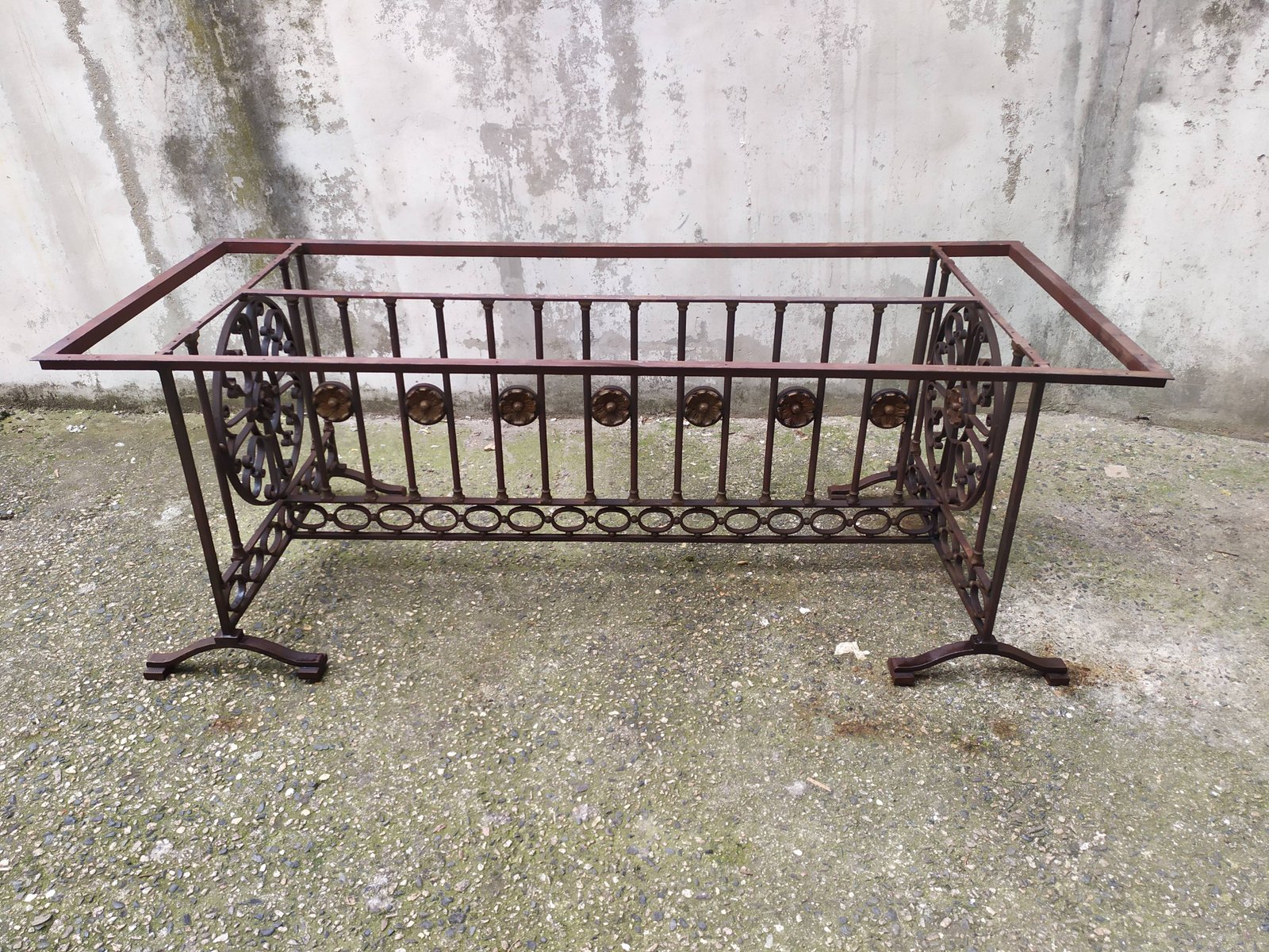 Antique Wrought Iron Table for sale at Pamono