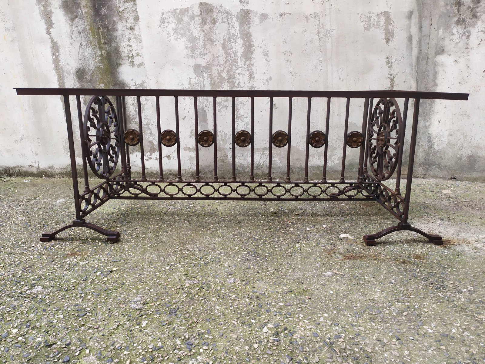 Antique Wrought Iron Table for sale at Pamono