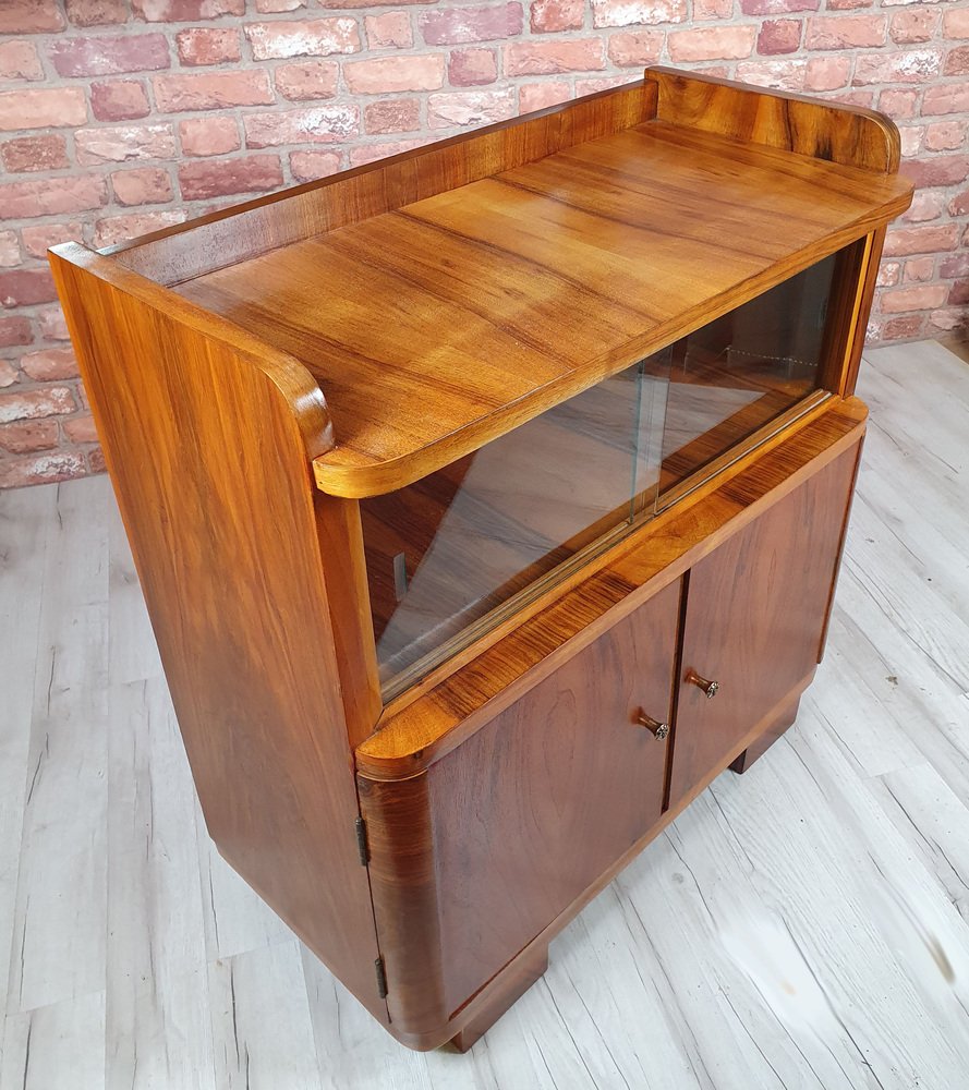 Kleine Art Deco Vitrine oder Bar, Polen, 1950er bei Pamono kaufen