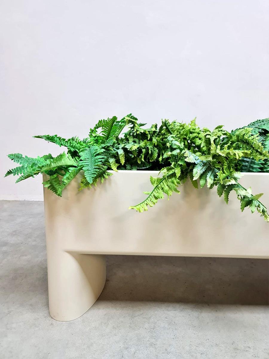Vintage Space Age Planter, 1970s for sale at Pamono