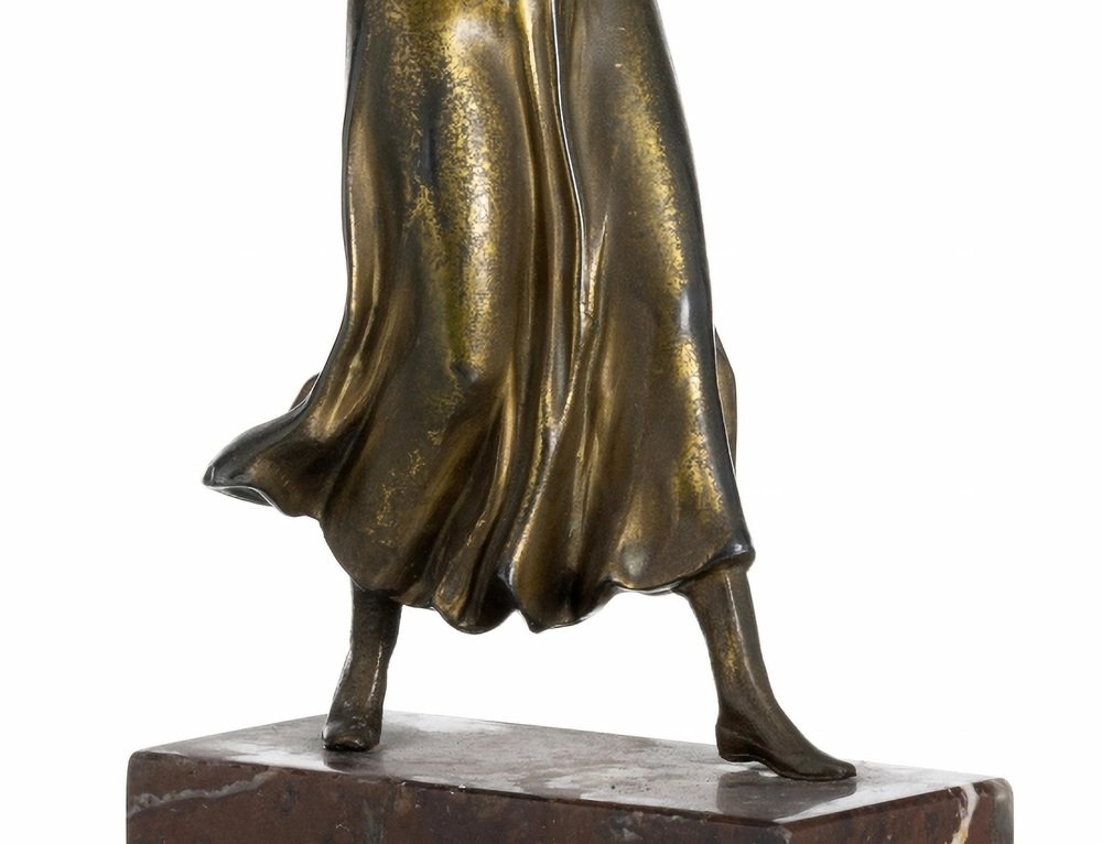 French Art Deco Female Figure, Early 20th Century for sale at Pamono