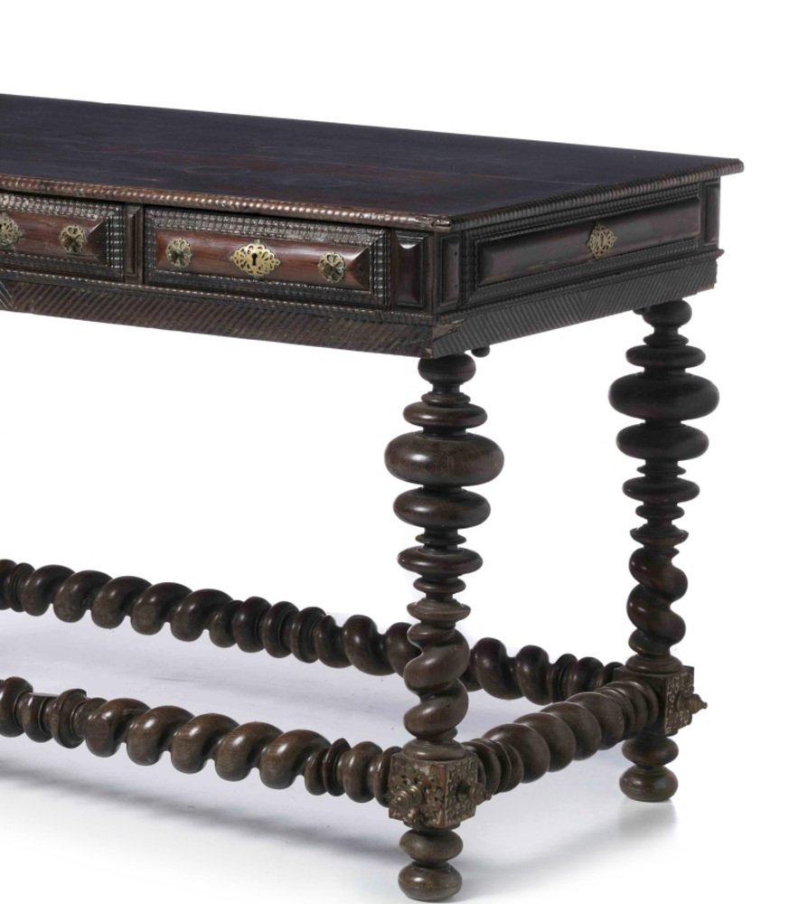 Portuguese Table in Rosewood, 17th Century for sale at Pamono