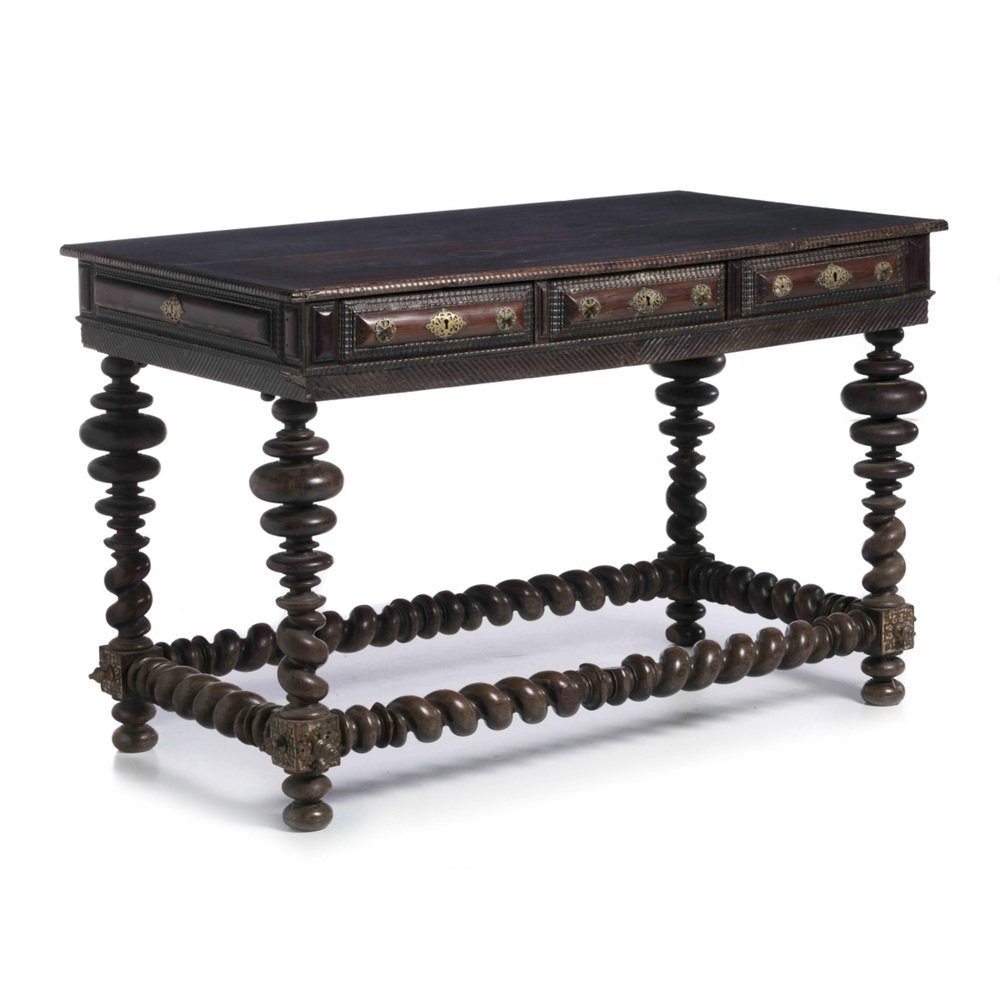 Portuguese Table in Rosewood, 17th Century for sale at Pamono