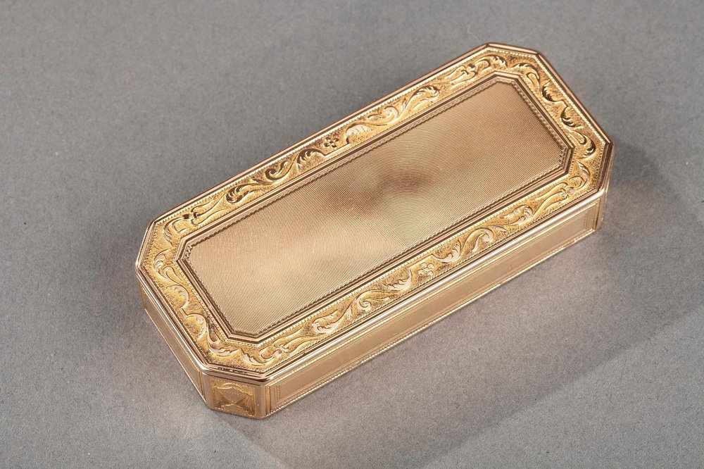 Gold Box with Cut Sides, 1790s for sale at Pamono