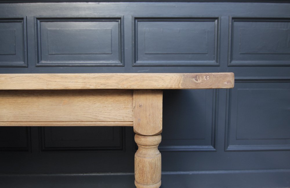 Oak Country House Table, 1920s for sale at Pamono