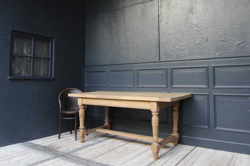 Oak Country House Table, 1920s for sale at Pamono