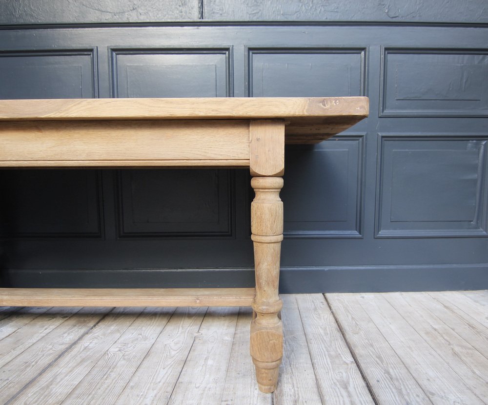 Oak Country House Table, 1920s for sale at Pamono