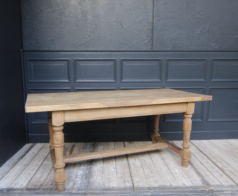 Oak Country House Table, 1920s for sale at Pamono