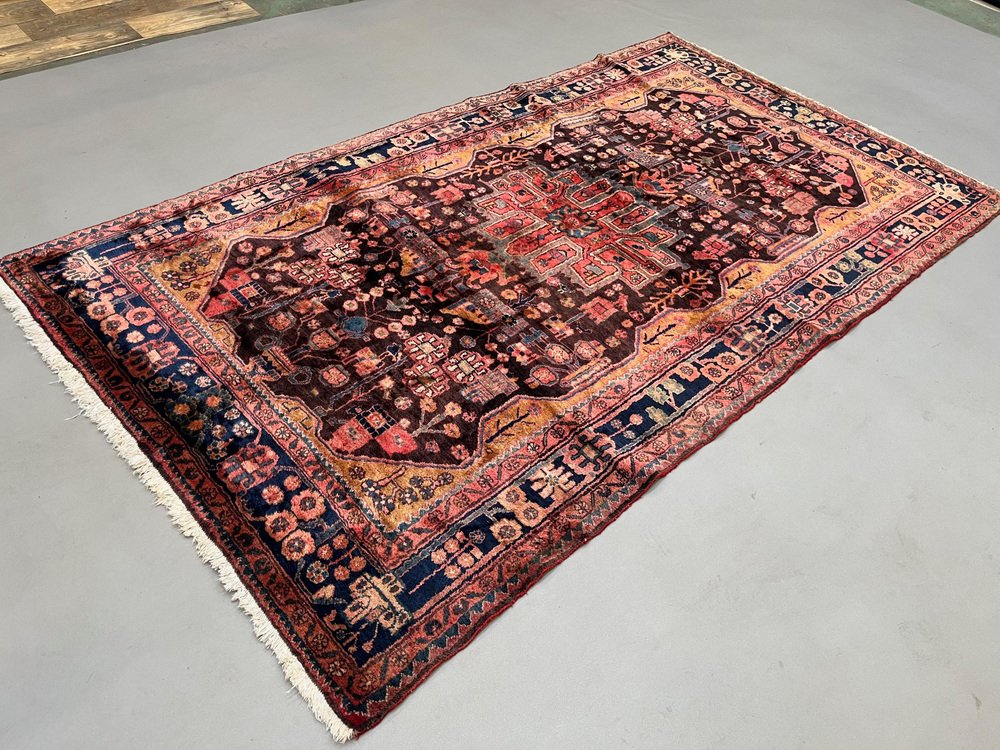 Vintage Middle Eastern Traditional Wool Rug for sale at Pamono