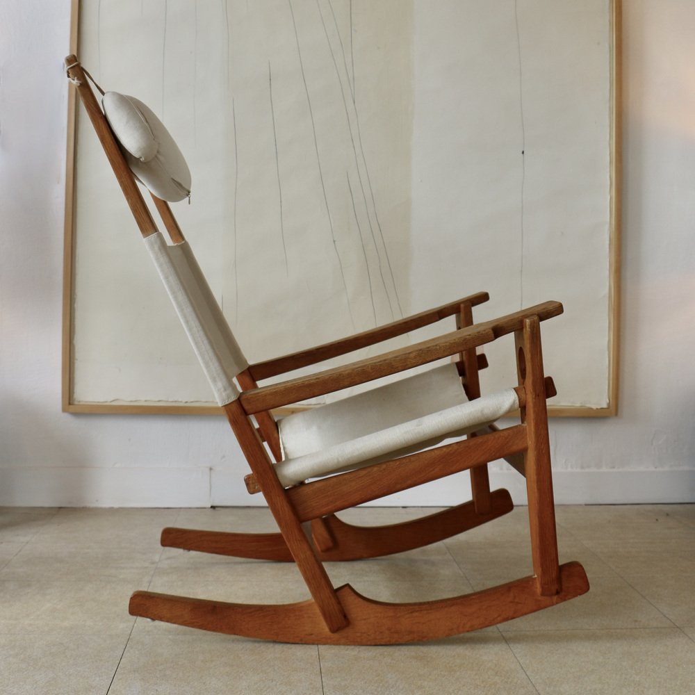 Keyhole Rocking Chair by Hans J. Wegner, Denmark, 1960s for sale at Pamono