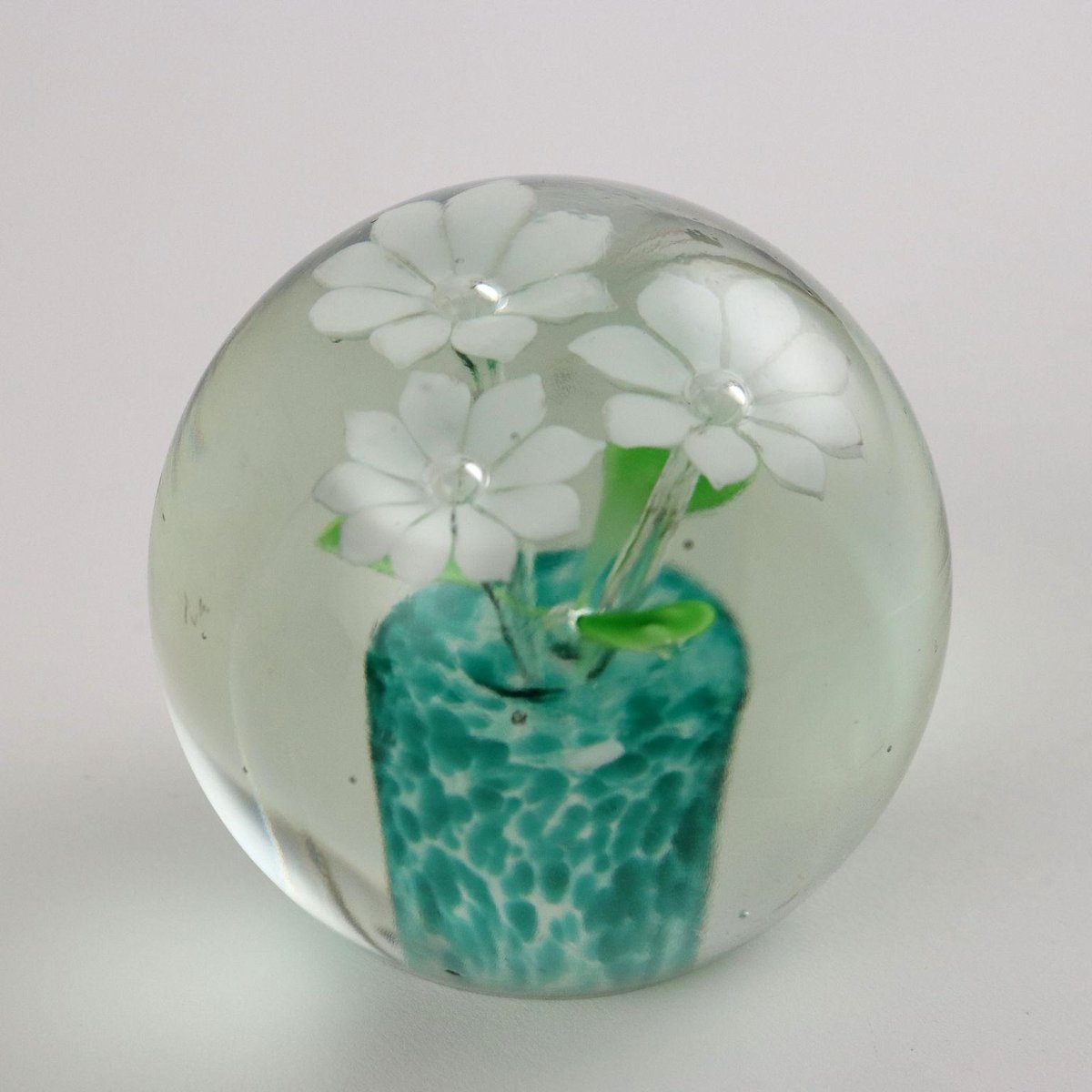 Vintage Murano Glass Paperweight for sale at Pamono