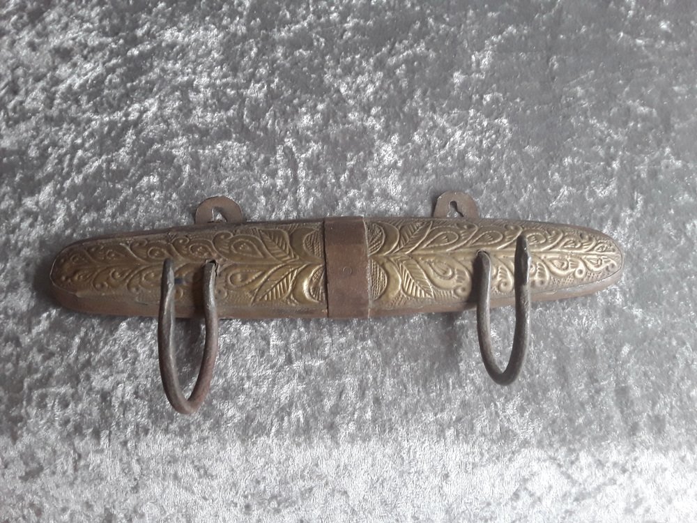 Small Antique Wall Rack for sale at Pamono