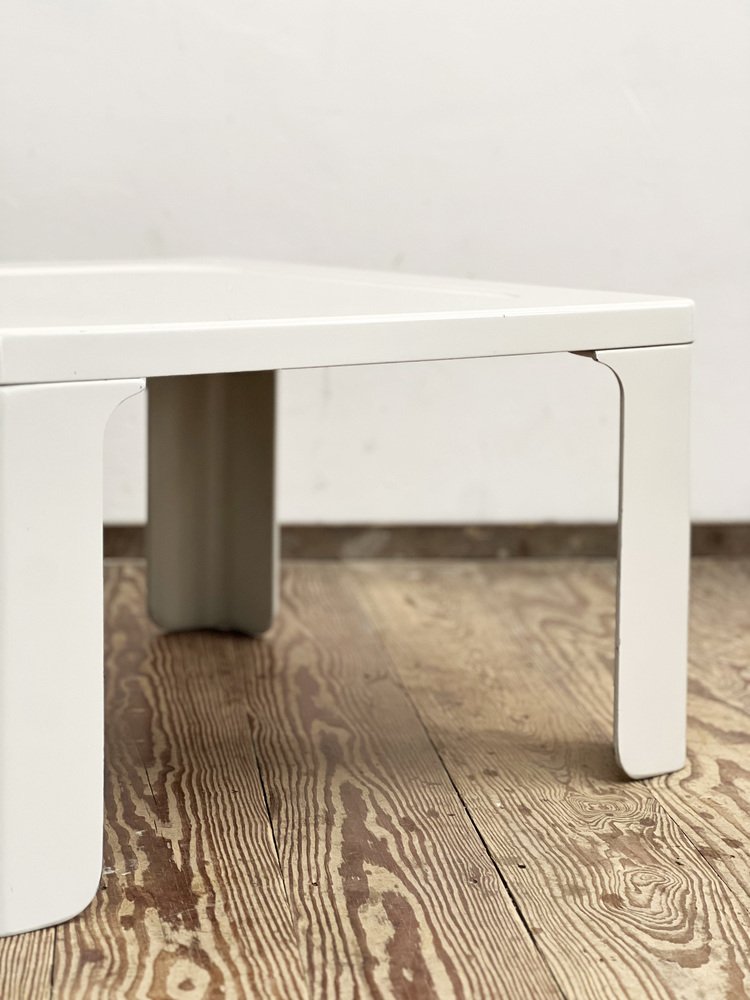 Mid-Century Fibre Glass Side or Coffee Table by Dieter Rams for Vitsoe ...
