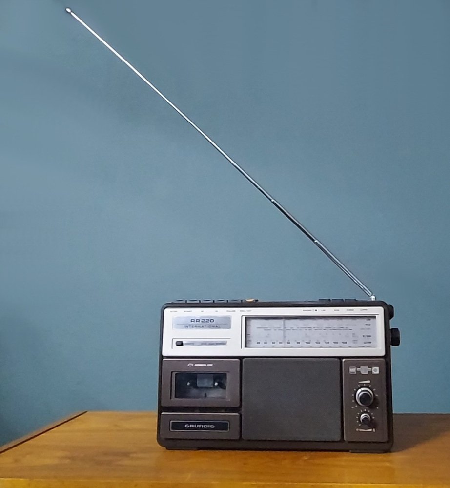 RR220 International from Grundig, Germany, 1980s for sale at Pamono