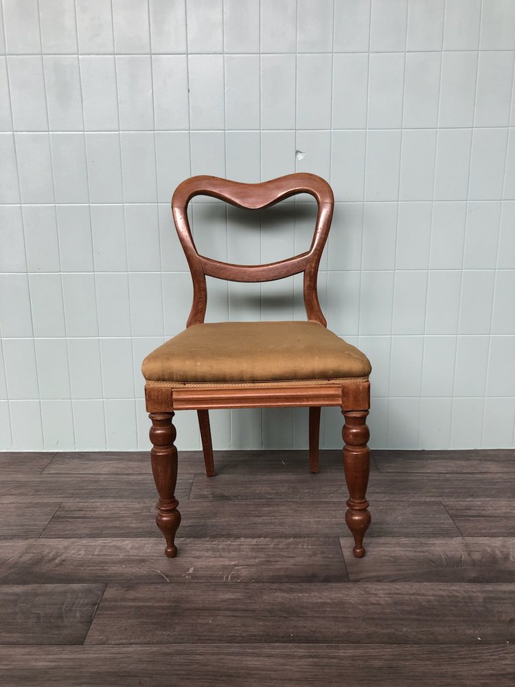 Antique Chair in Victorian Style with Turned Legs for sale at Pamono
