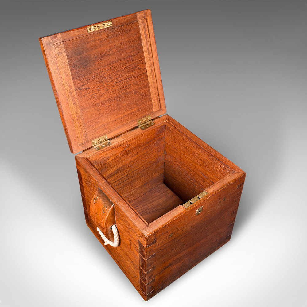 English Walnut Storage Box for sale at Pamono