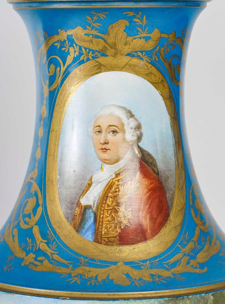 Napoleon Sèvres Porcelain Vases, 19th Century, Set of 2 for sale at Pamono