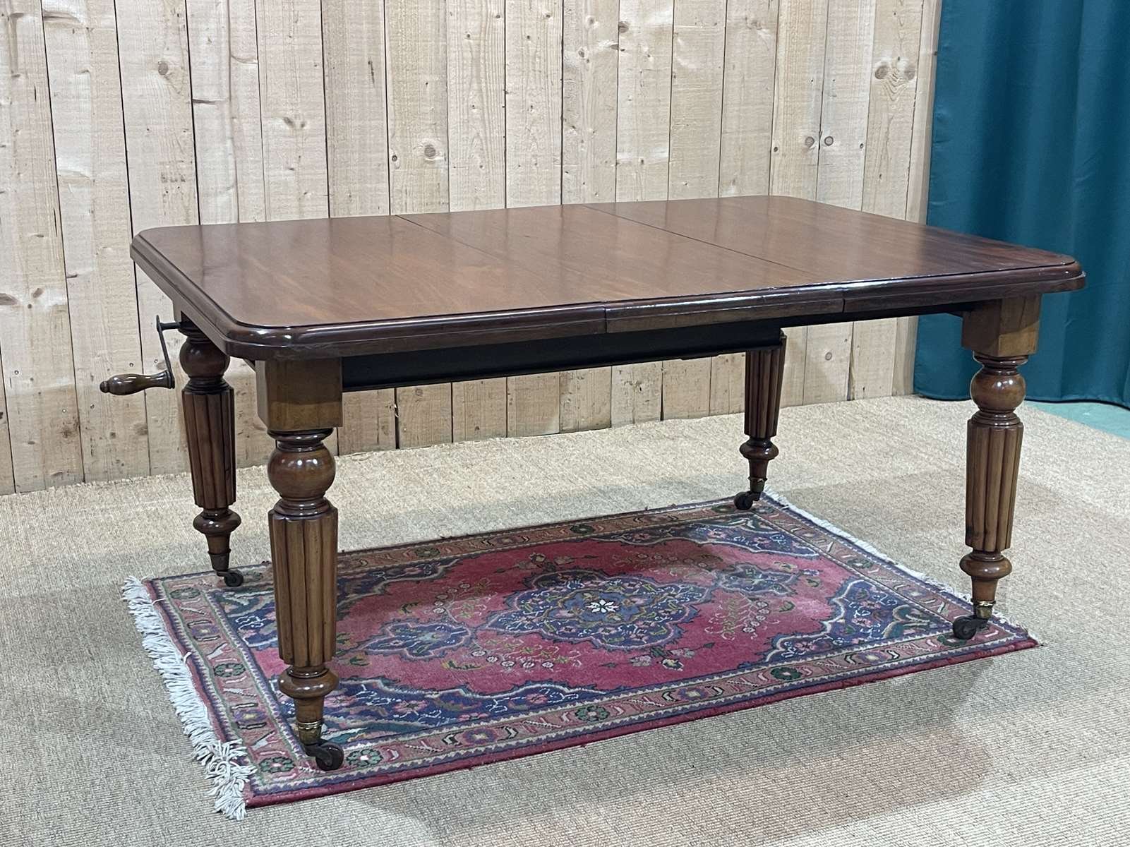 Victorian Table in Mahogany for sale at Pamono