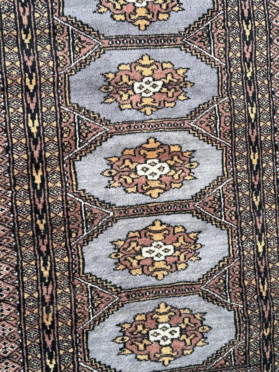 Vintage Pakistani Rug, 1970s for sale at Pamono