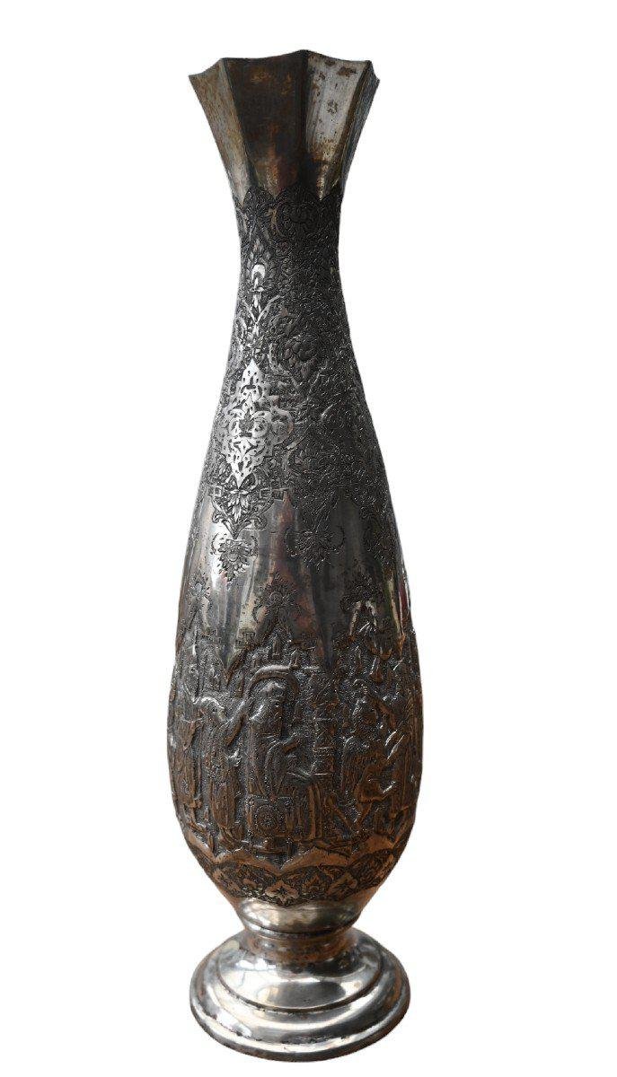 Islamic Qajar Indo-Persian Silver Vase for sale at Pamono