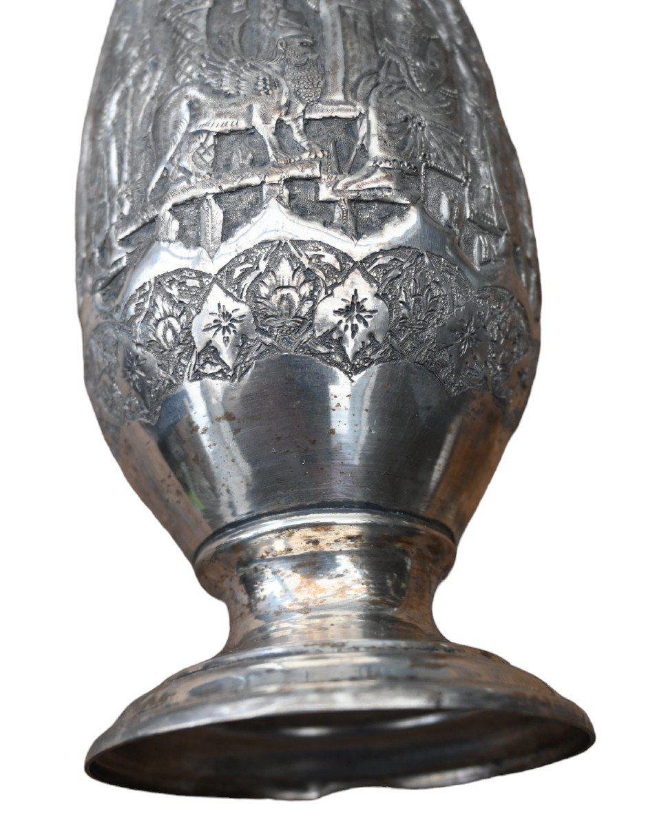 Islamic Qajar Indo-Persian Silver Vase for sale at Pamono