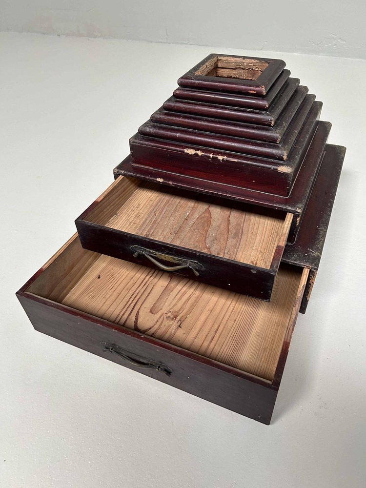 Meiji Period Pyramid-Shaped Altar Cabinet, Japan, 1890s for sale at Pamono