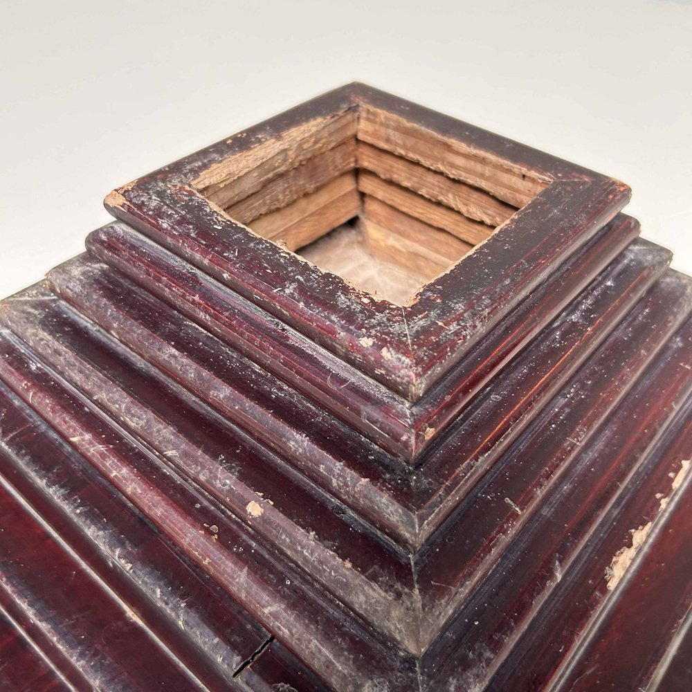 Meiji Period Pyramid-Shaped Altar Cabinet, Japan, 1890s for sale at Pamono