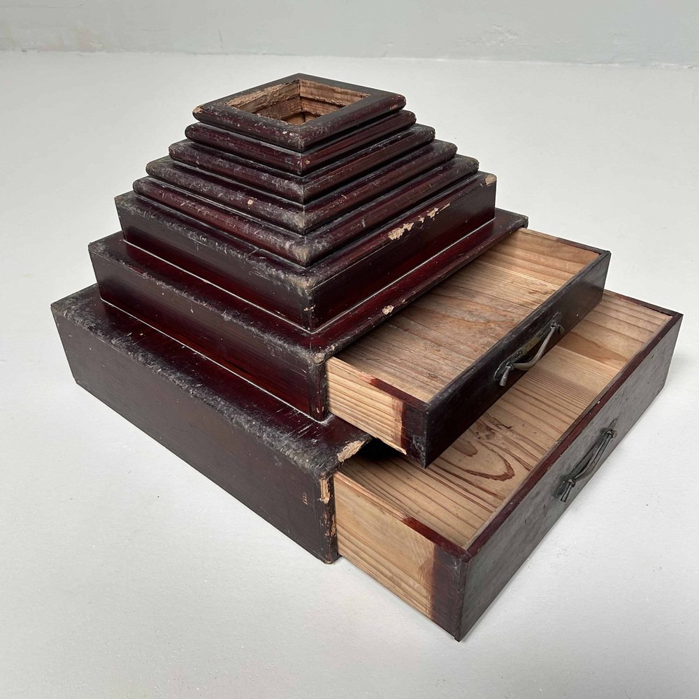 Meiji Period Pyramid-Shaped Altar Cabinet, Japan, 1890s for sale at Pamono