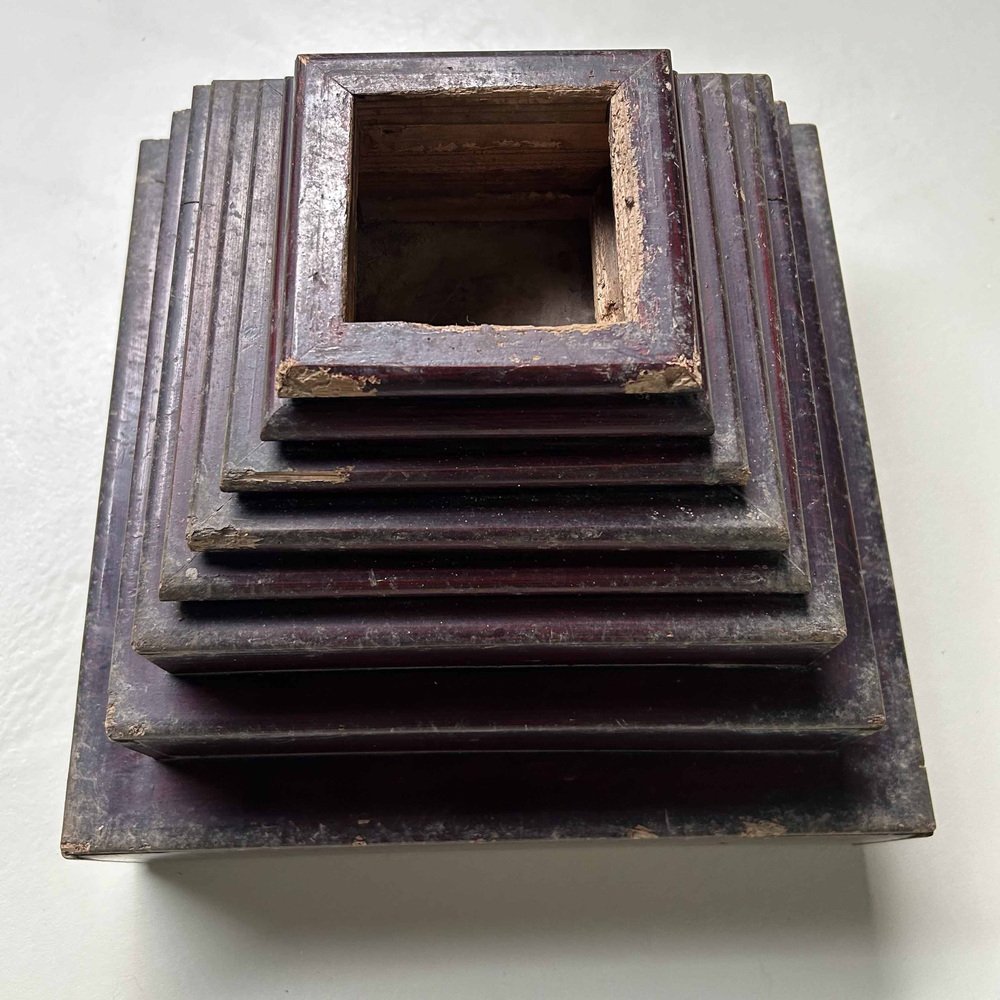 Meiji Period Pyramid-Shaped Altar Cabinet, Japan, 1890s for sale at Pamono