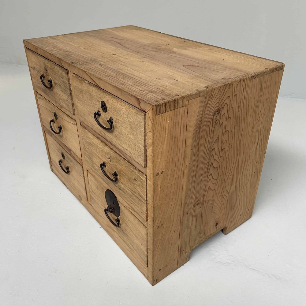 Small Taishō Period Japanese Tansu Drawer Chest, 1920s for sale at Pamono