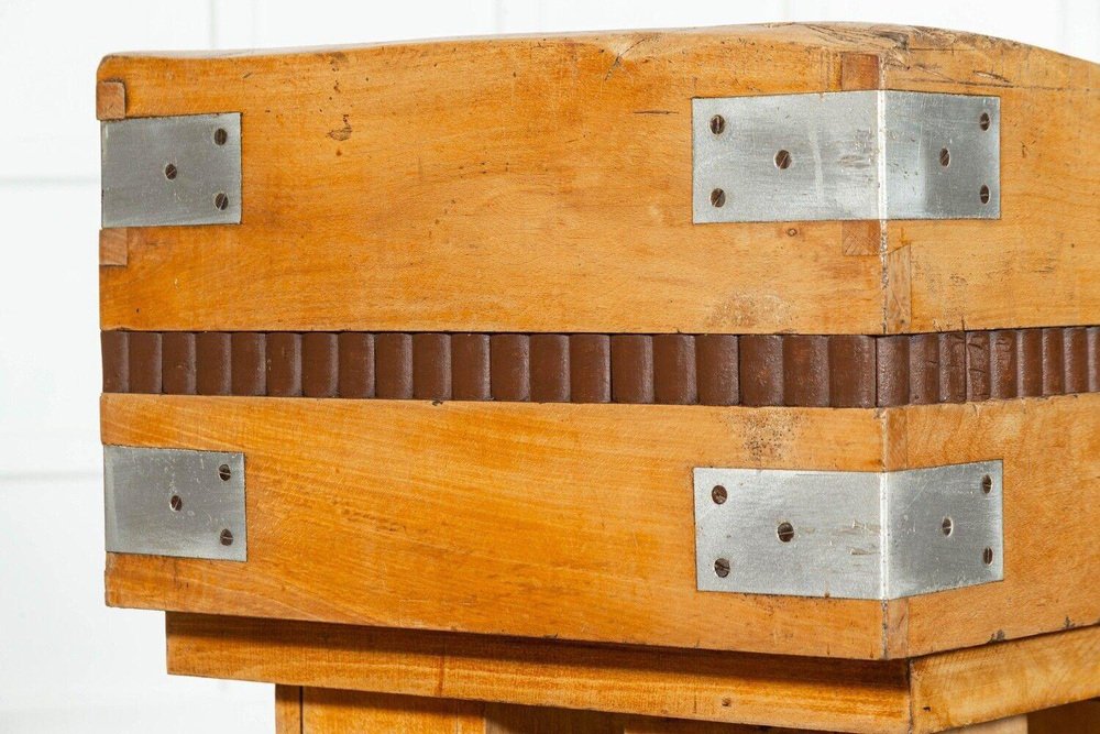French Maple Butcher's Block Counter Table, 1930s for sale at Pamono