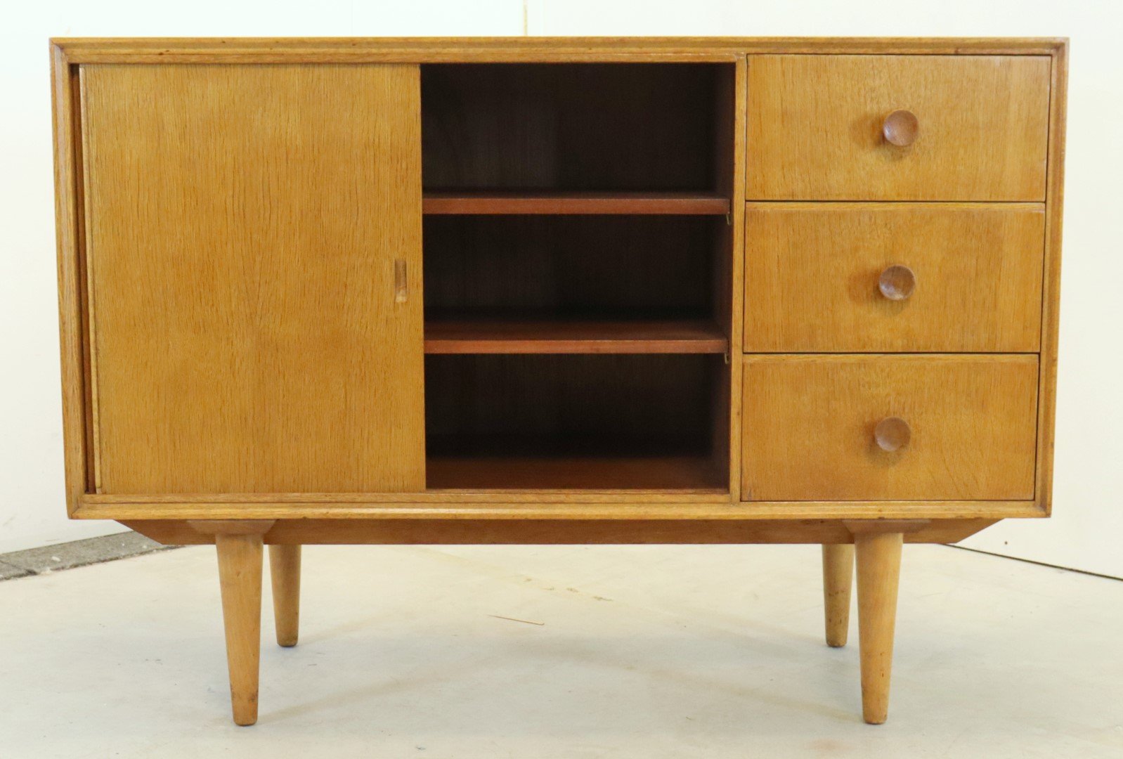 Vintage Sideboard from Meredew for sale at Pamono