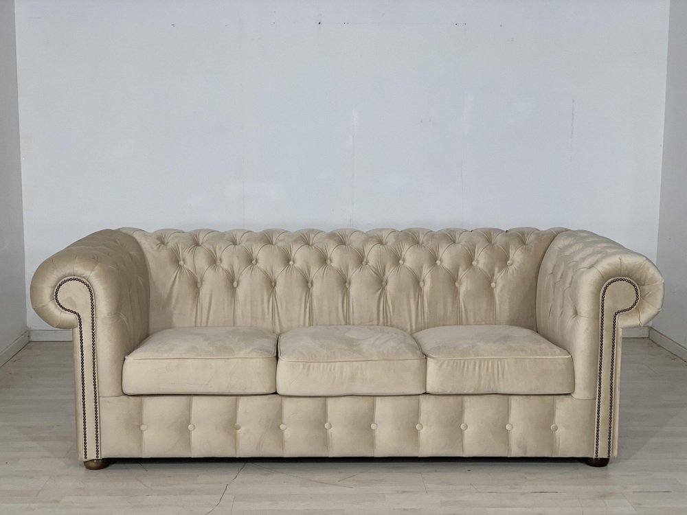 Chesterfield Three-Seater Sofa in Beige for sale at Pamono