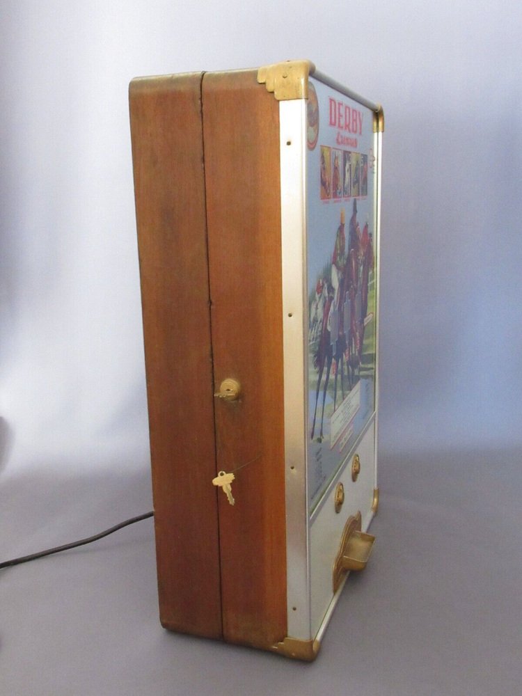 Derby Luxus Slot Machine from Theodor Bergmann & Co. Hamburg, Germany ...