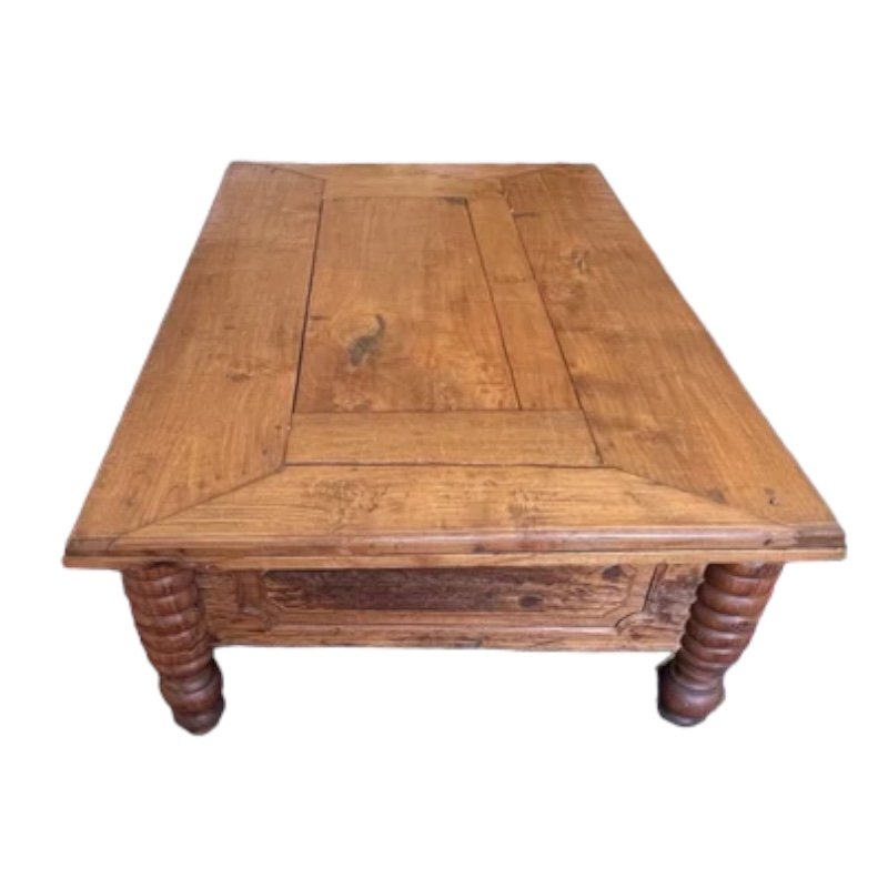 Antique Spanish Coffee Table with Turned Legs for sale at Pamono
