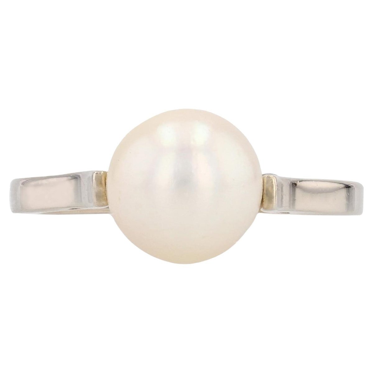 Modern 18 Karat White Gold Cultured Pearl Solitaire Ring for sale at Pamono