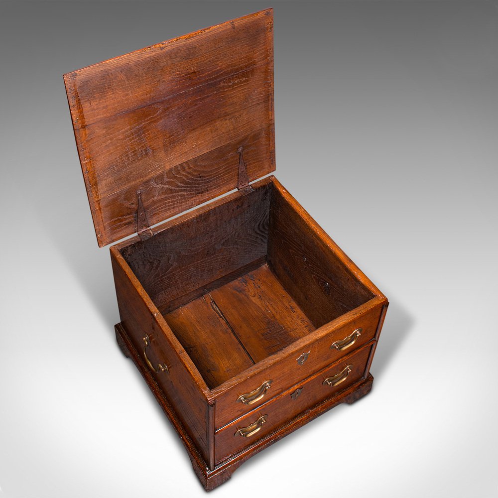 Antique English Oak Storage Chest, 1780s for sale at Pamono