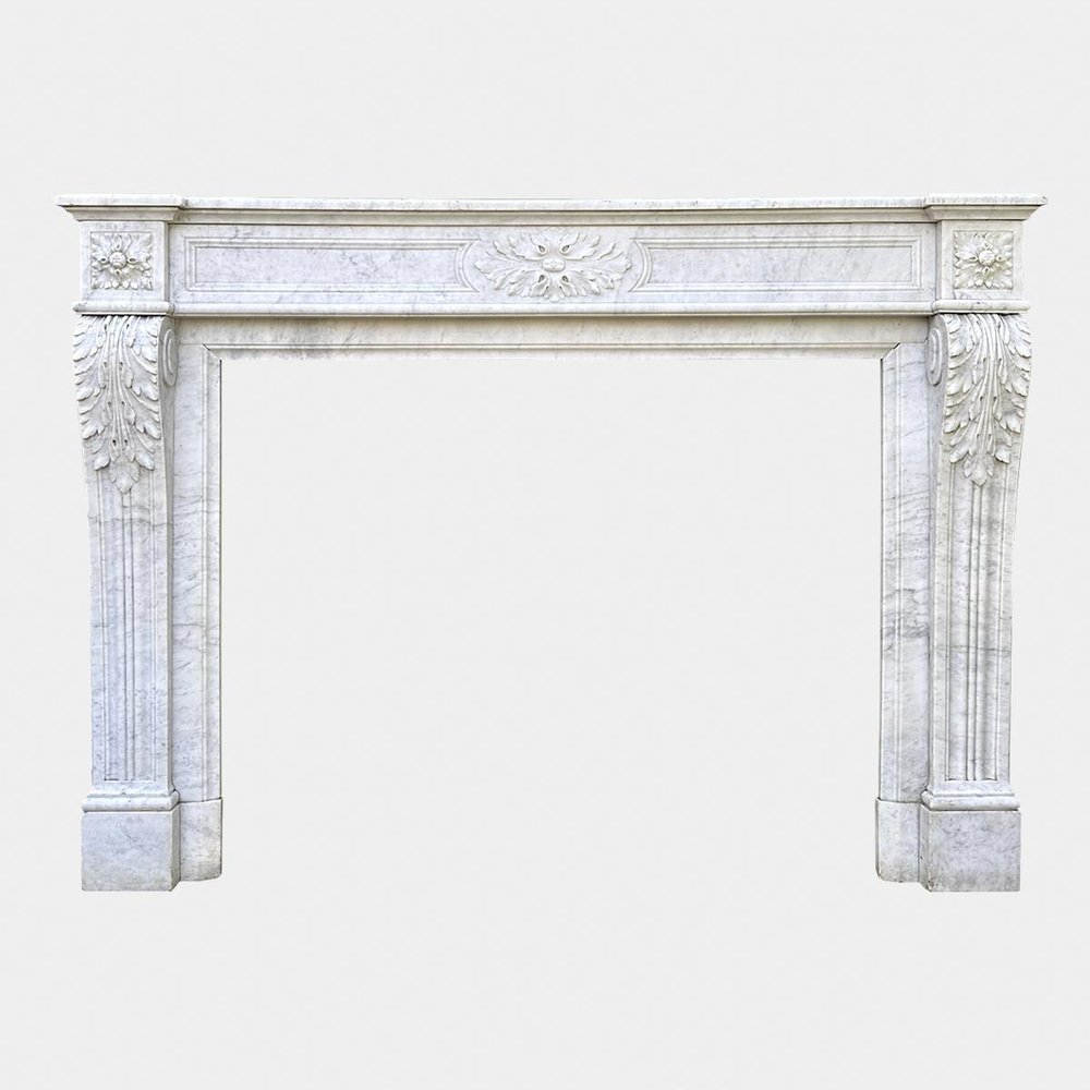 Großer Louis XVI Carrara Marmor Kaminsims, 1850er bei Pamono kaufen