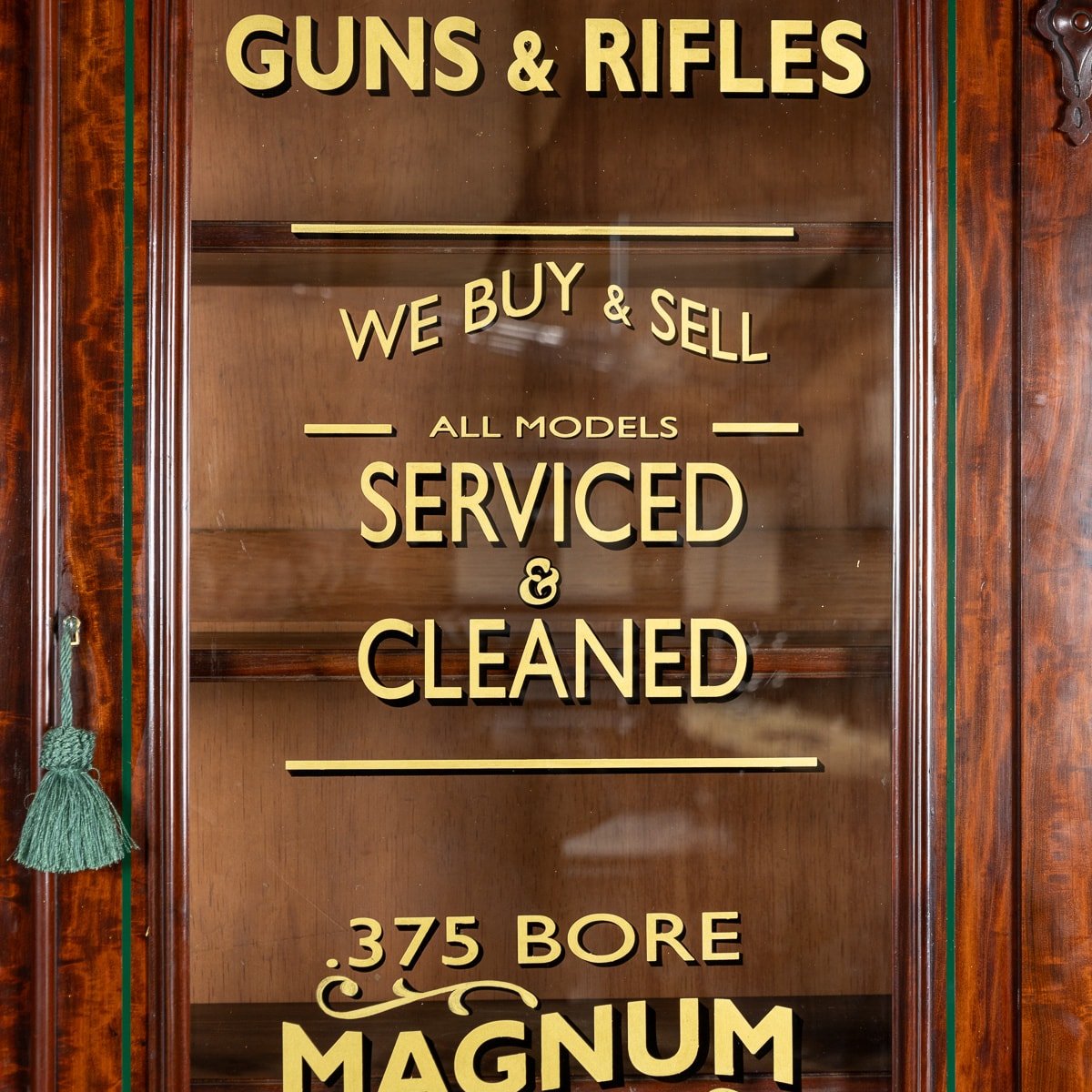 Victorian Mahogany Gun Shop Display Cabinet, 1880s for sale at Pamono