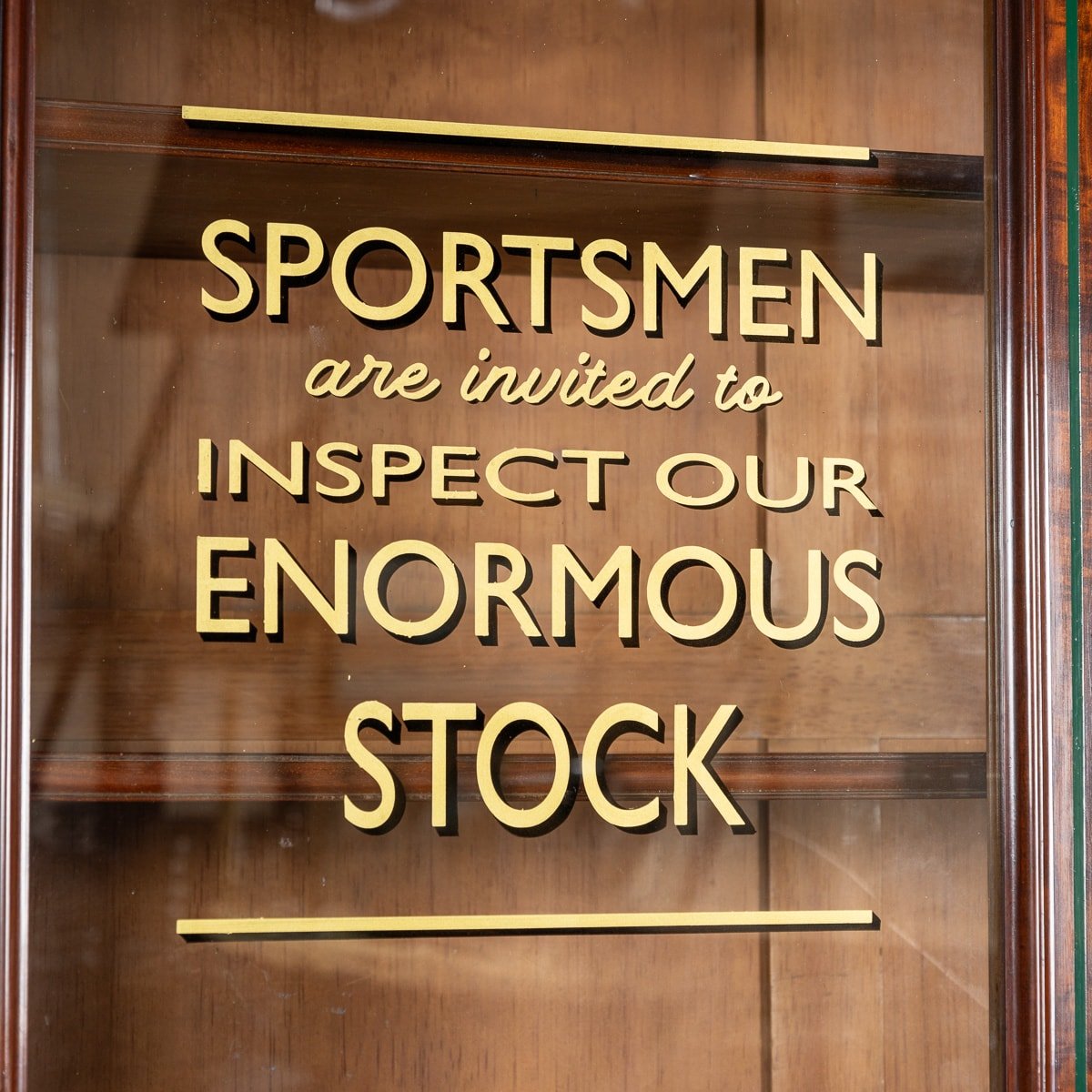 Victorian Mahogany Gun Shop Display Cabinet, 1880s for sale at Pamono