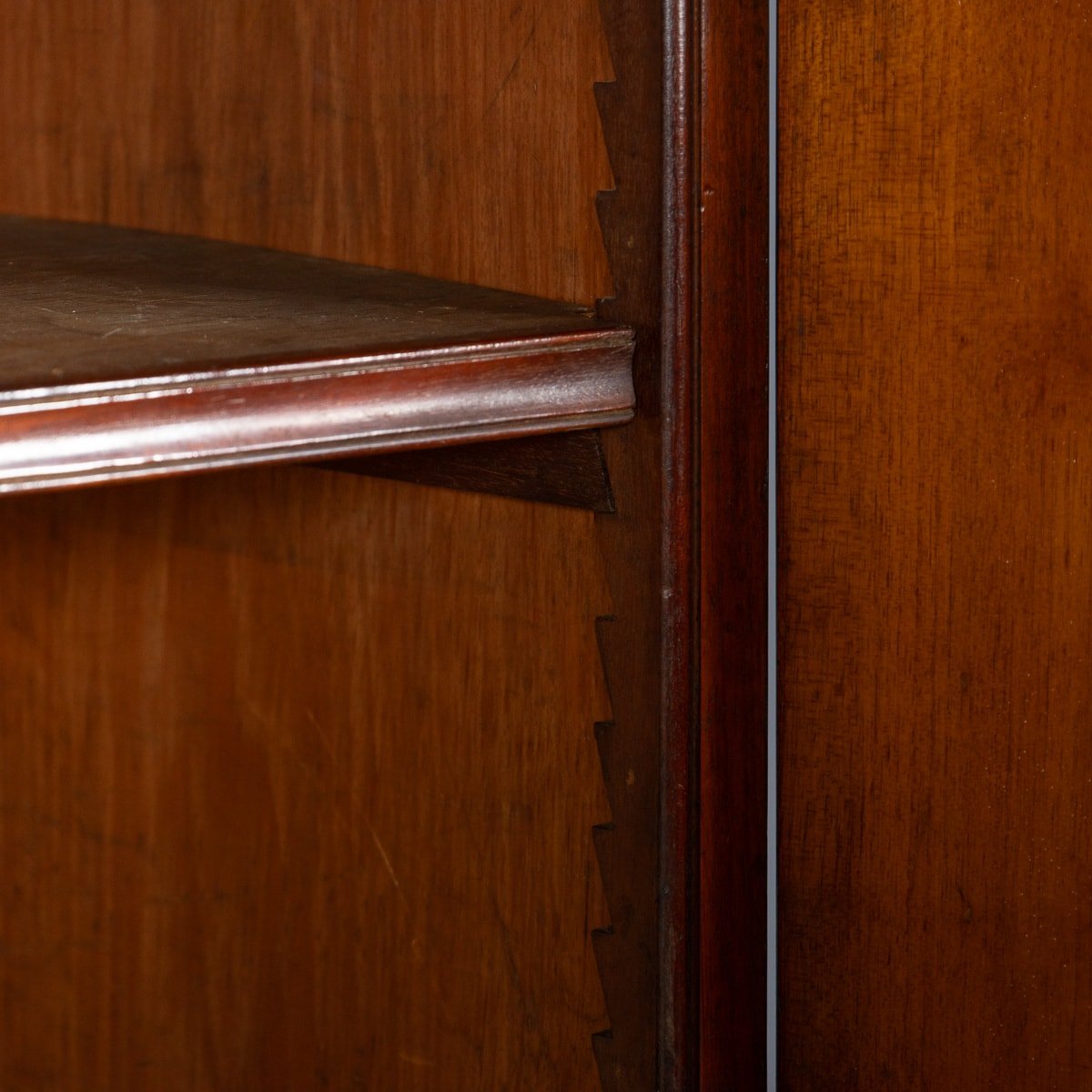 Victorian Mahogany Gun Shop Display Cabinet, 1880s for sale at Pamono