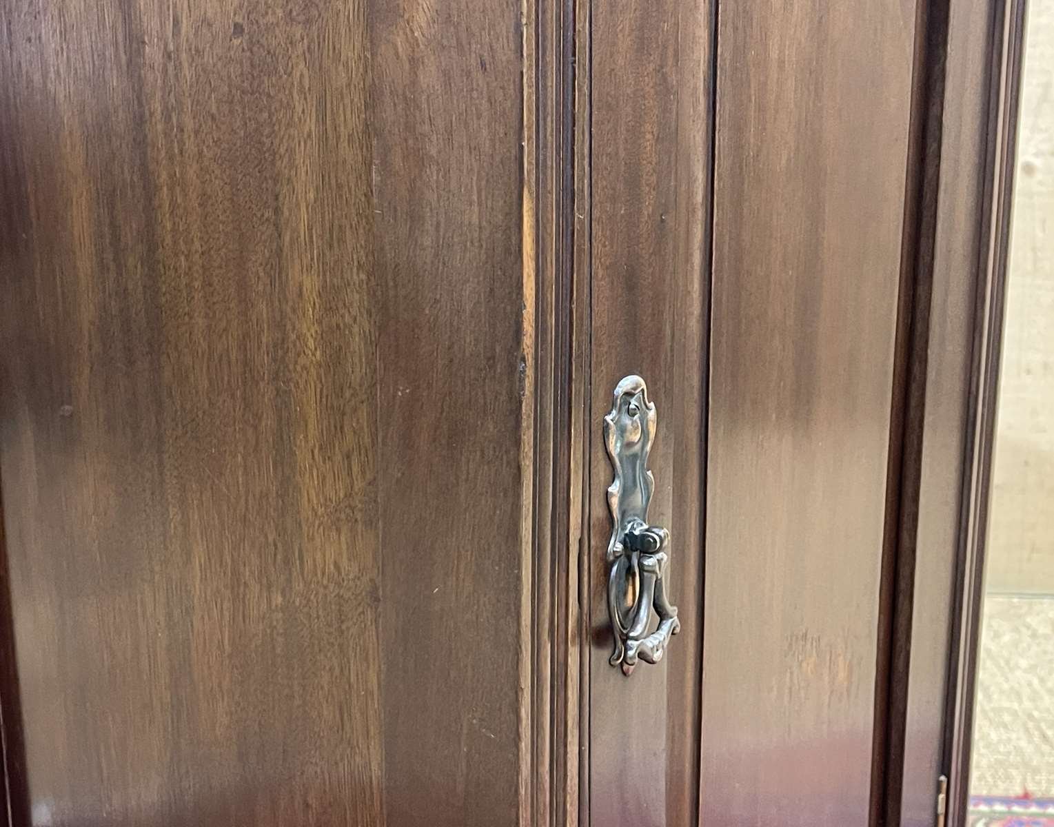 English Mahogany Bedside Table, 1930s for sale at Pamono