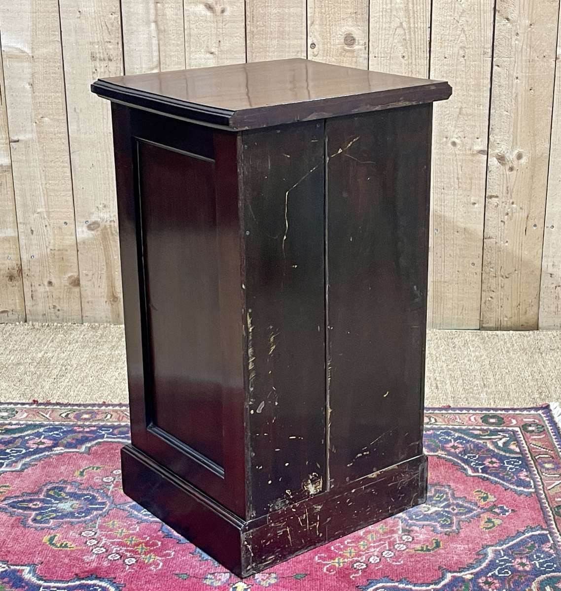 English Mahogany Bedside Table, 1930s for sale at Pamono