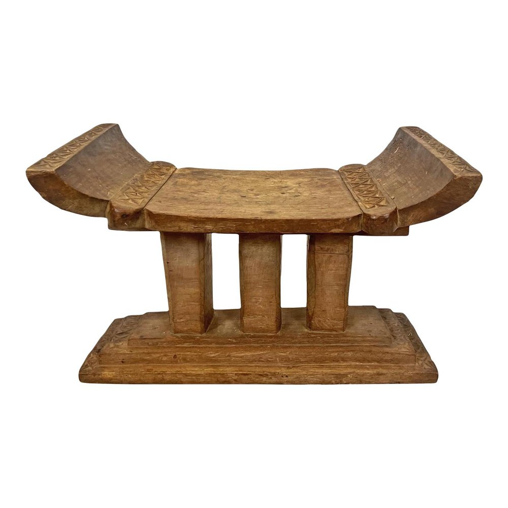 Antique Asante Stool for sale at Pamono