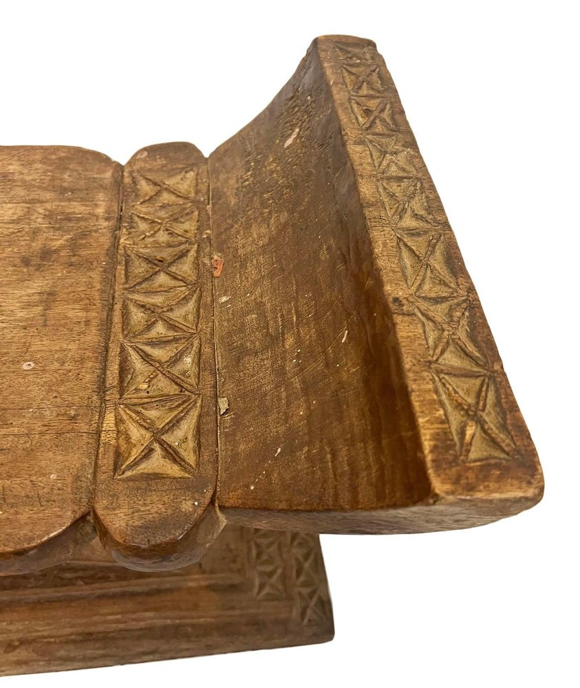 Antique Asante Stool for sale at Pamono
