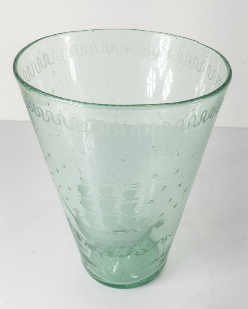 Antique Georgian Blown and Etched Glass Beaker Cup for sale at Pamono