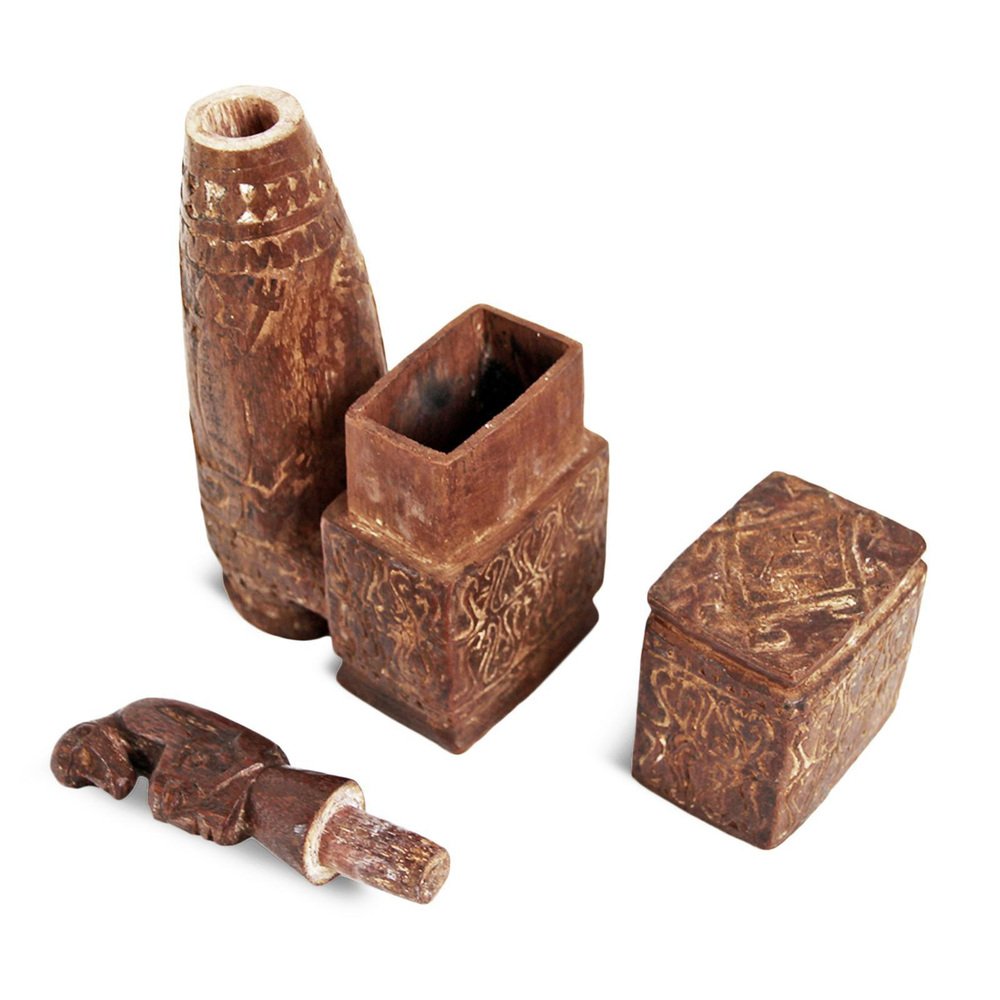 Antique Carved Timor Betel Nut Vessel for sale at Pamono